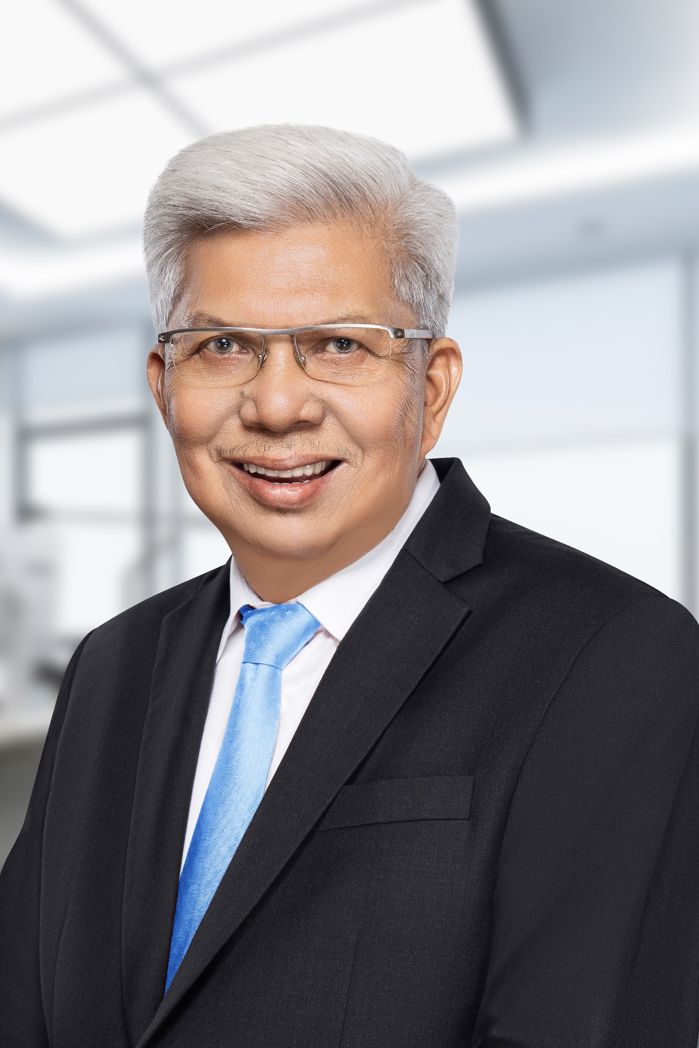 Profil Dewan Komisaris - Garuda Indonesia